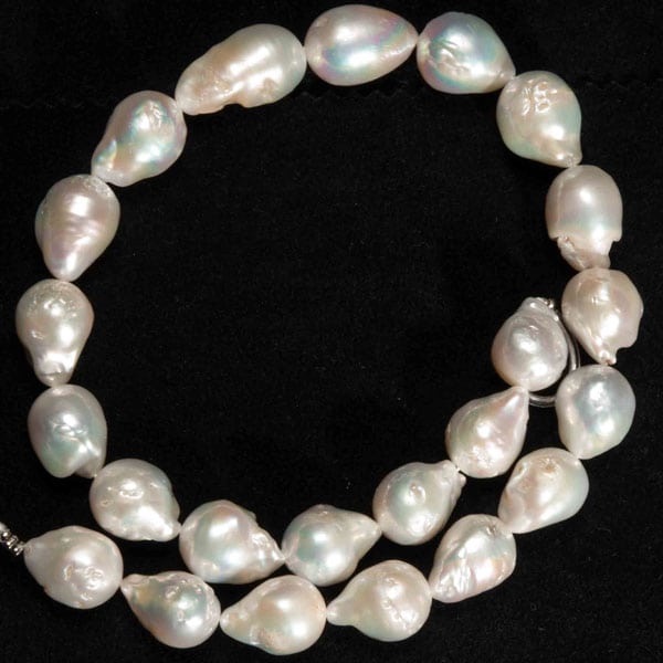 How to Sound Like an Expert on Baroque Pearls | Zayah World