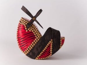 10 Avant Garde Shoes for an Art Gallery by Zayah World